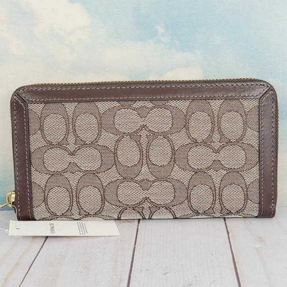 Coach | Bags | Coach Accordion Zip Wallet Oak Maple New | Poshmark